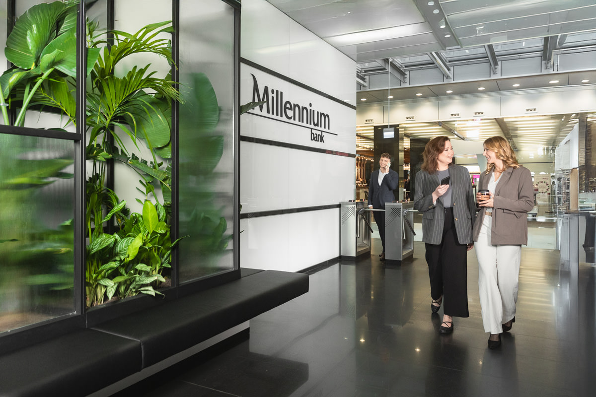 Informacje prasowe - O Banku - Bank Millennium